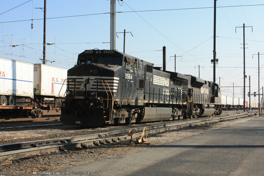 NS 9564 at Bay View yard